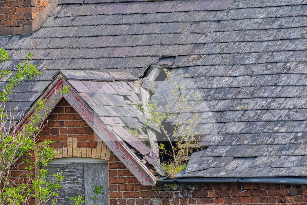 What Is A Roof Tear Off & How Long Does It Take?