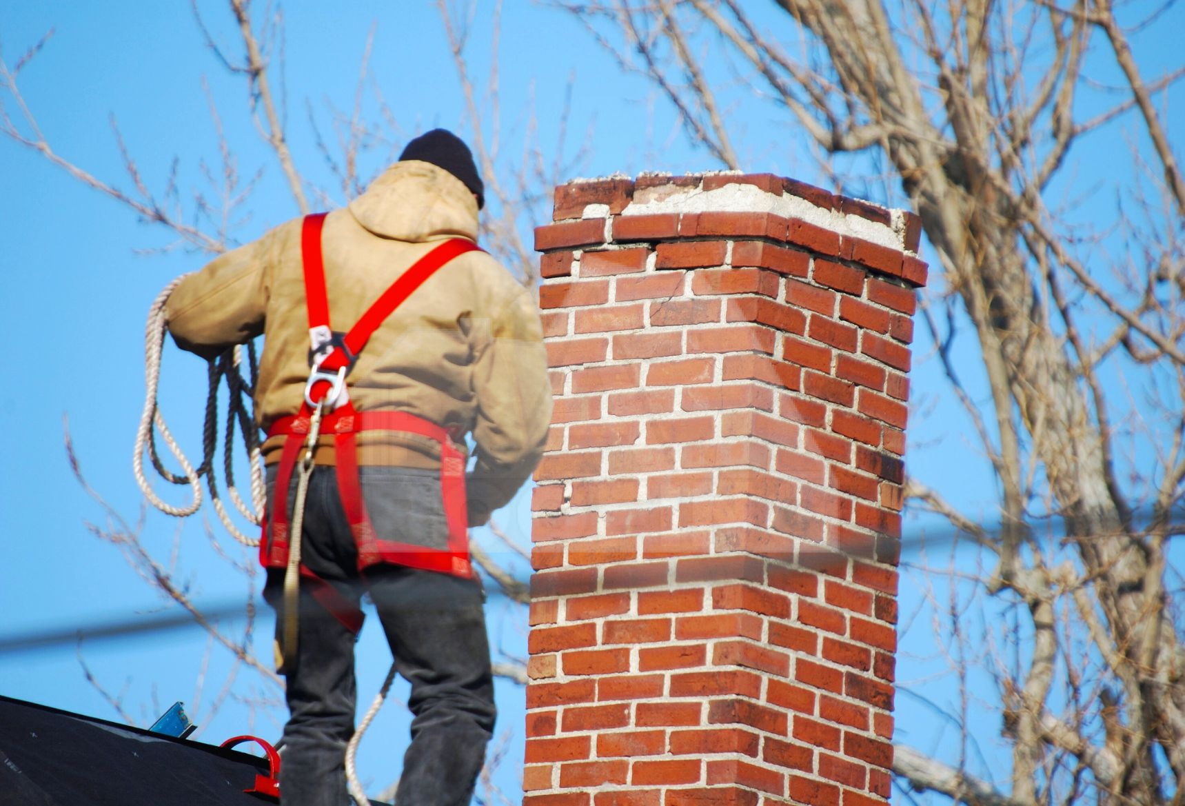 A Guide To Chimney Leak Repair (2025)