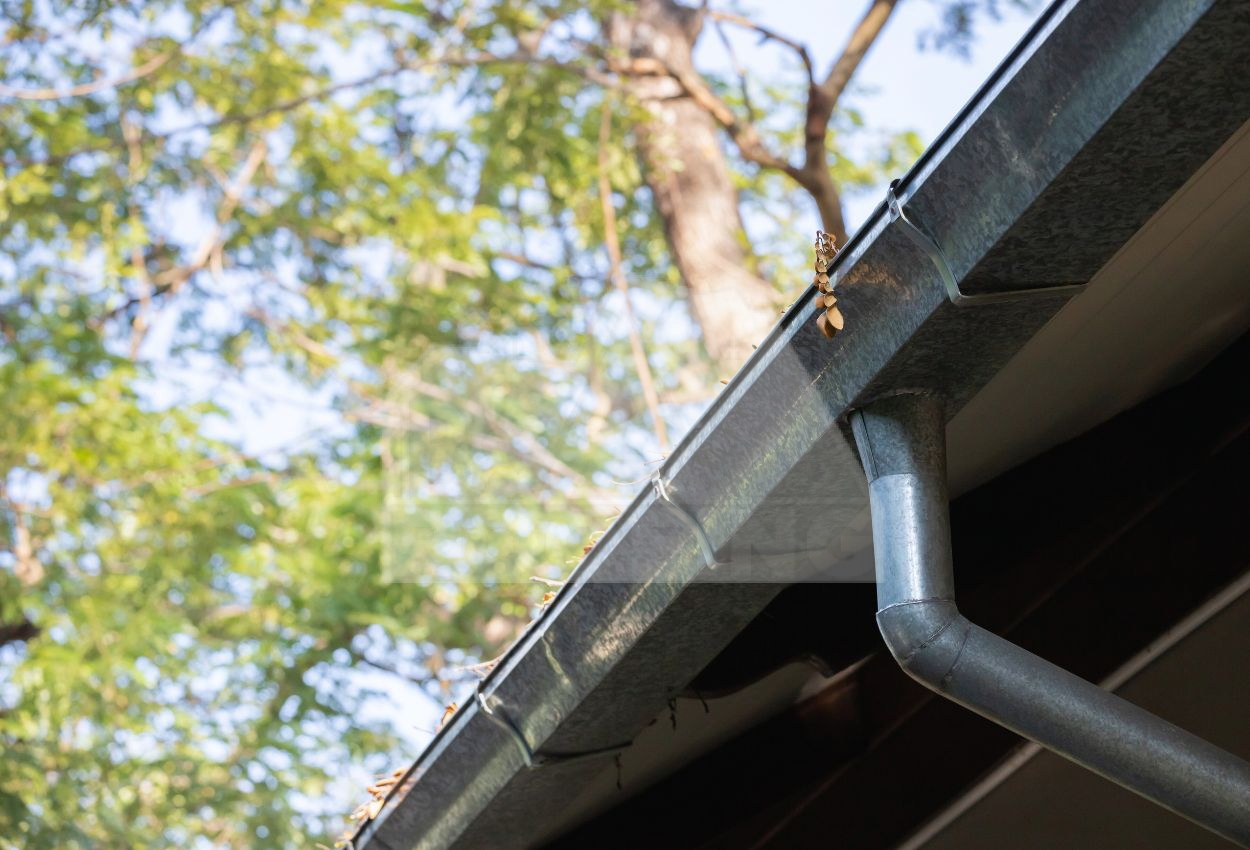 Gutters For Metal Roofs: Choosing The Right System